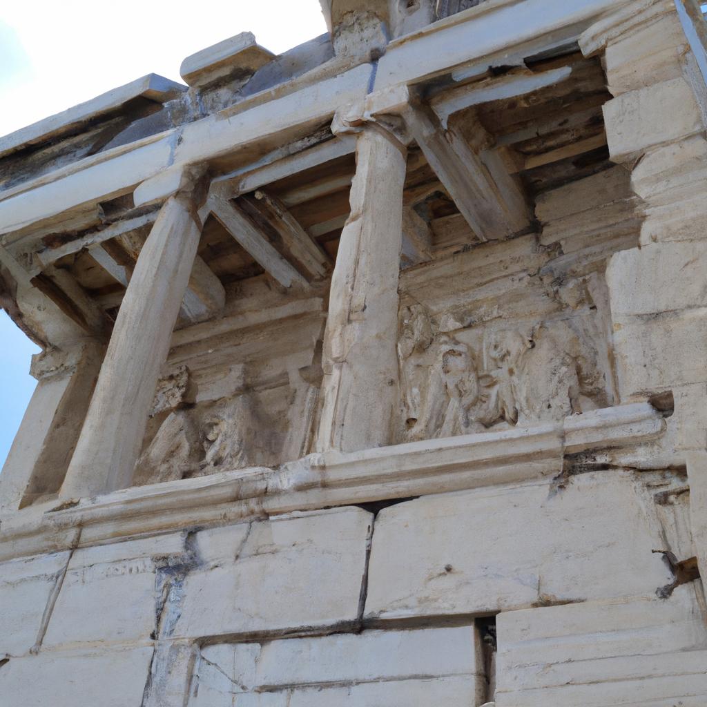 Traveling to the Acropolis in Greece - TooLacks